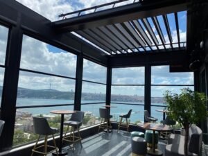 20 Modern Glass Balcony Design Ideas - Trendy Residence